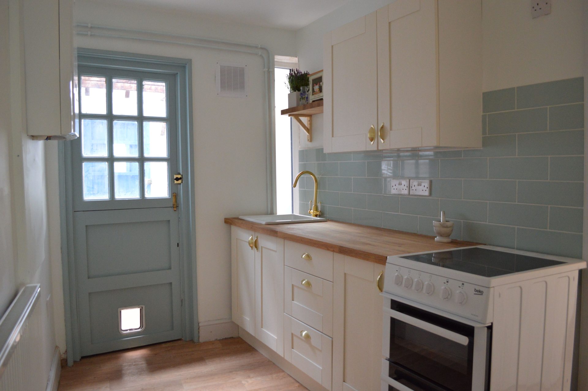 Wide kitchen shot - Emily May Designs