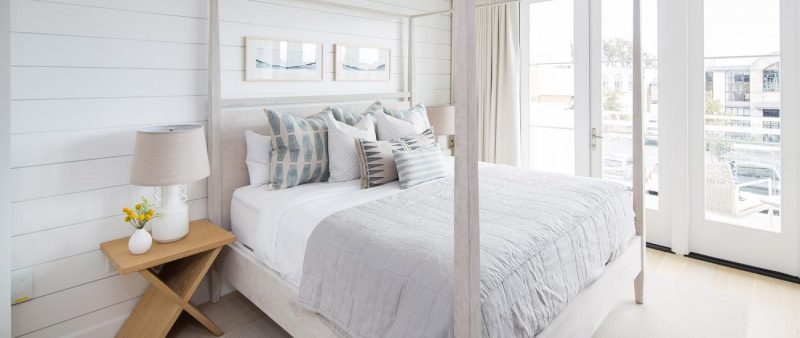 9 Stunning Beach Bedroom Ideas That Will Stand The Test of Time - Emily ...